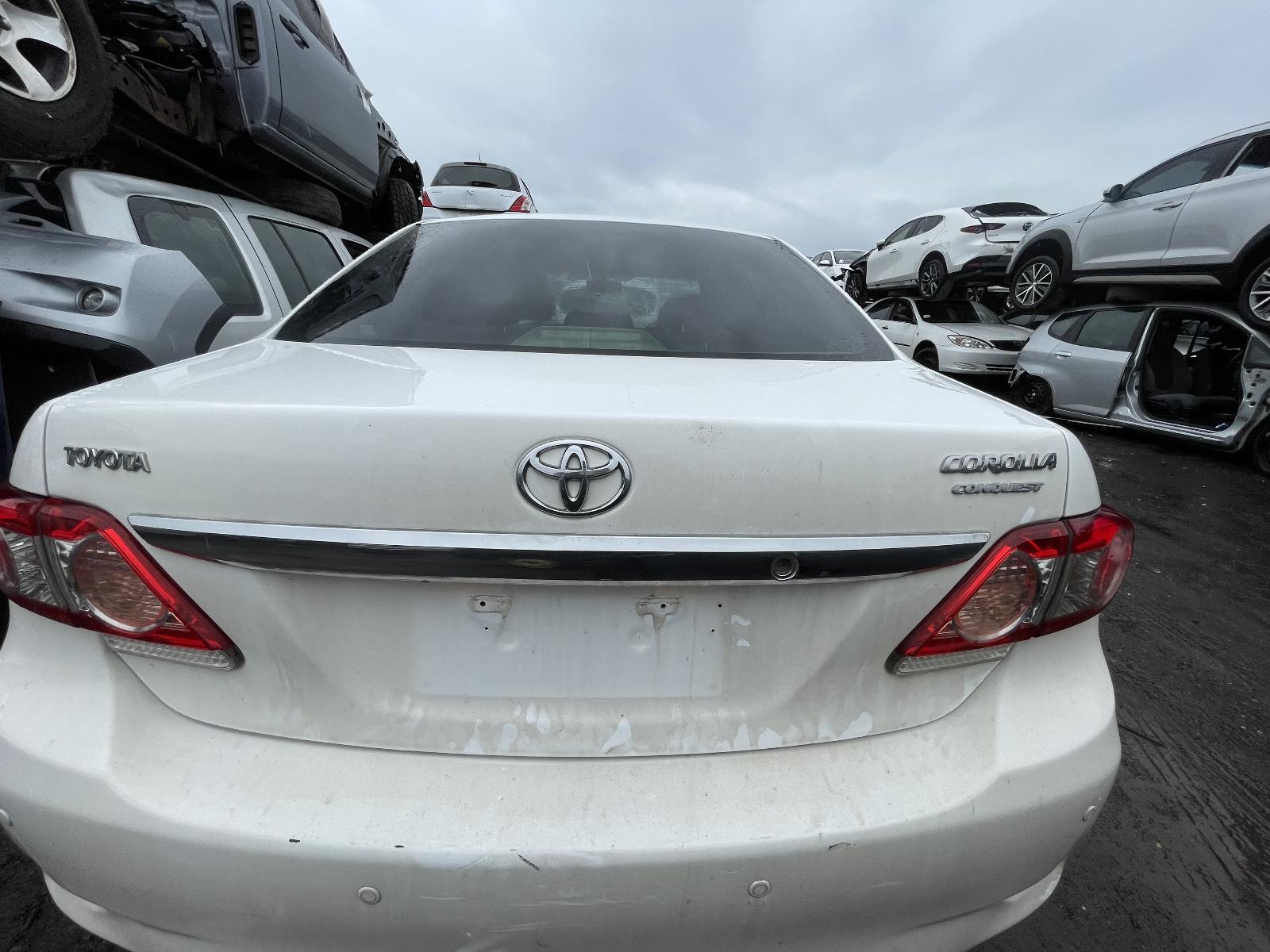 Rear Garnish Corolla Toyota 2011